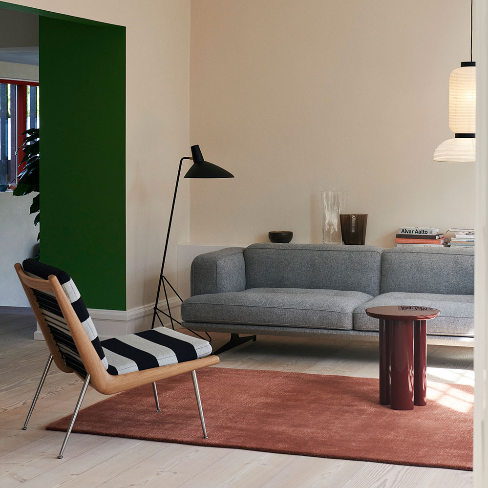 Inland Sofa AV22 von Anderssen & Voll I andtradition | Markanto