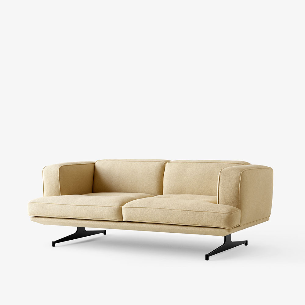 Inland Sofa AV22 von Anderssen & Voll I andtradition | Markanto